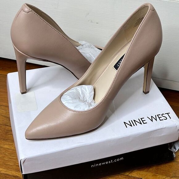 Nine West Nude Pumps